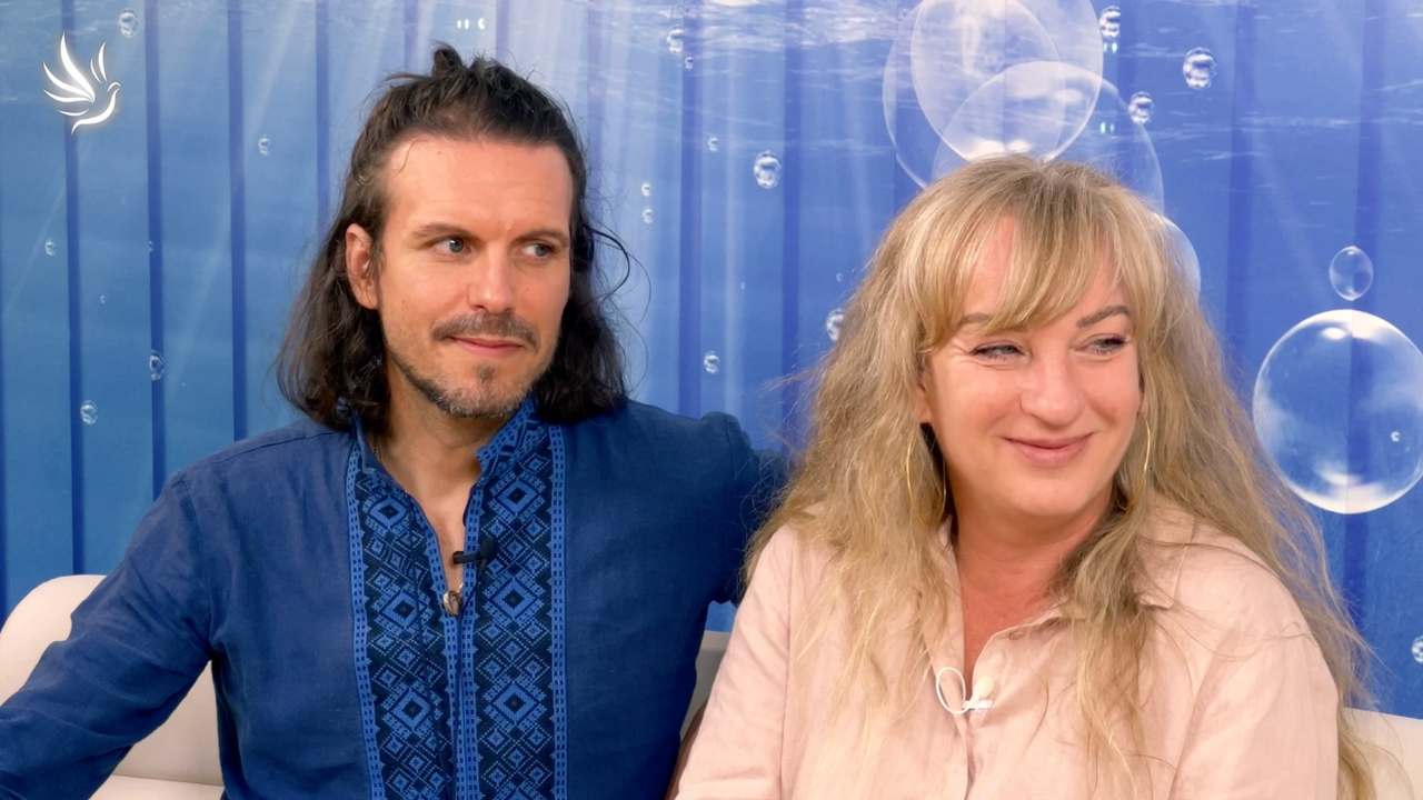 Sandra Pogodová a Tomáš Lukavec, Smíchem ku zdraví - Cesty k sobě
